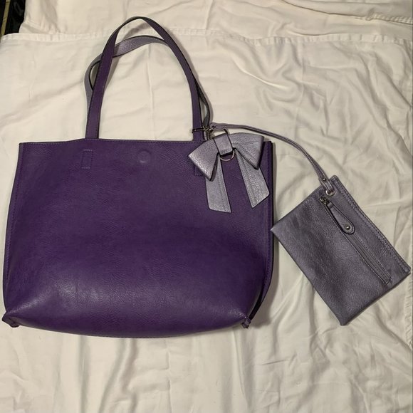 Malibu Skye | Bags | Malibu Skye Vegan Leather Reversible Purple Tote ...